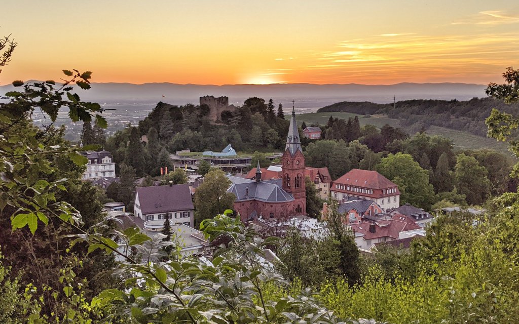 Kurzurlaub in Badenweiler - Thermalbad, Wein & Erholung jetzt buchen!